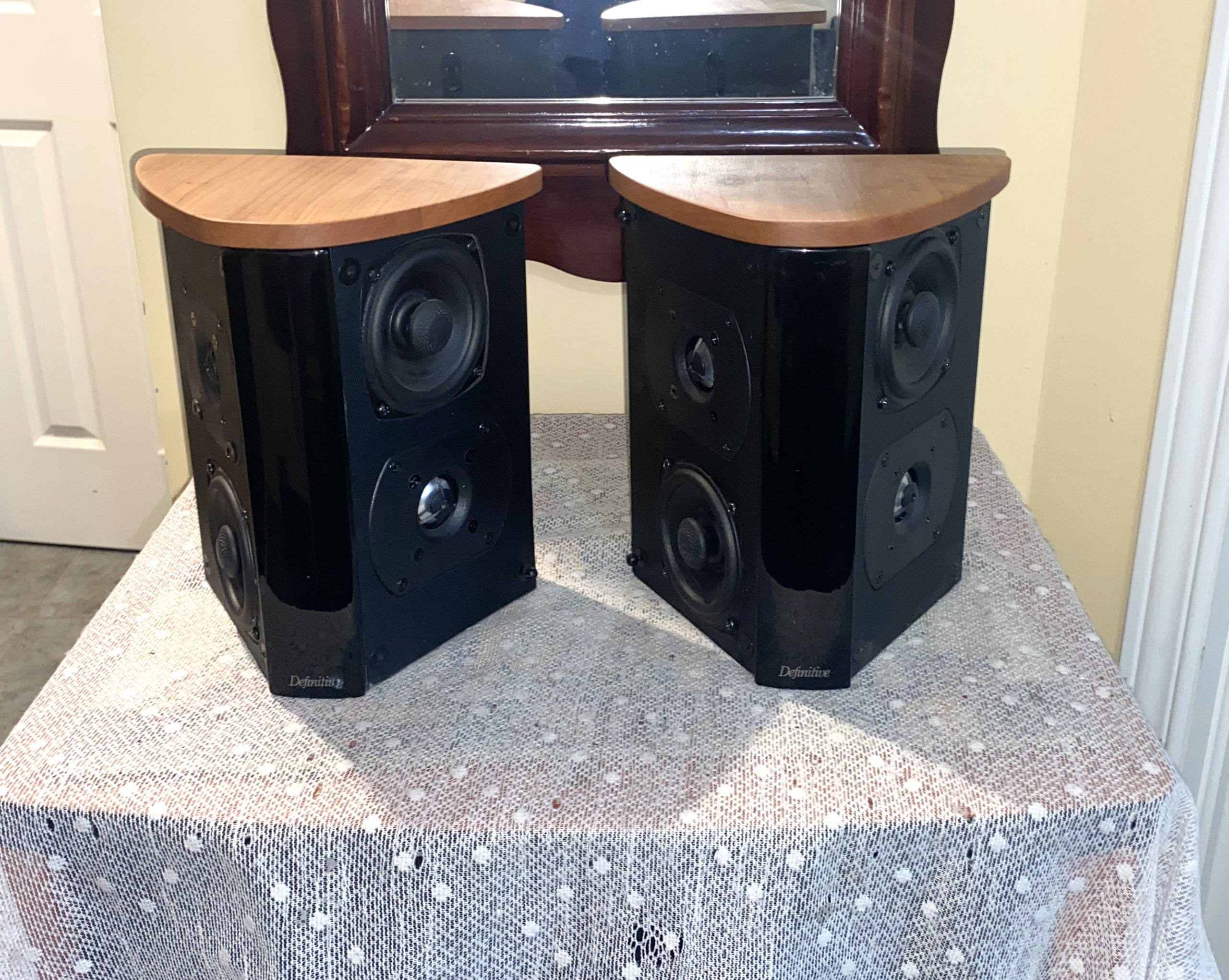 Definitive Technology Bipolar Speakers w/ Cherry Caps SR-8040-BP ...