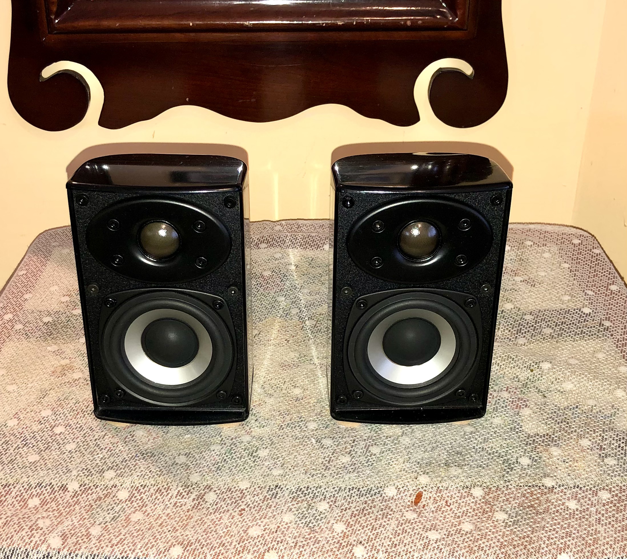 Athena Satellite Speakers in High Gloss Black WS-15B - Radique Inc