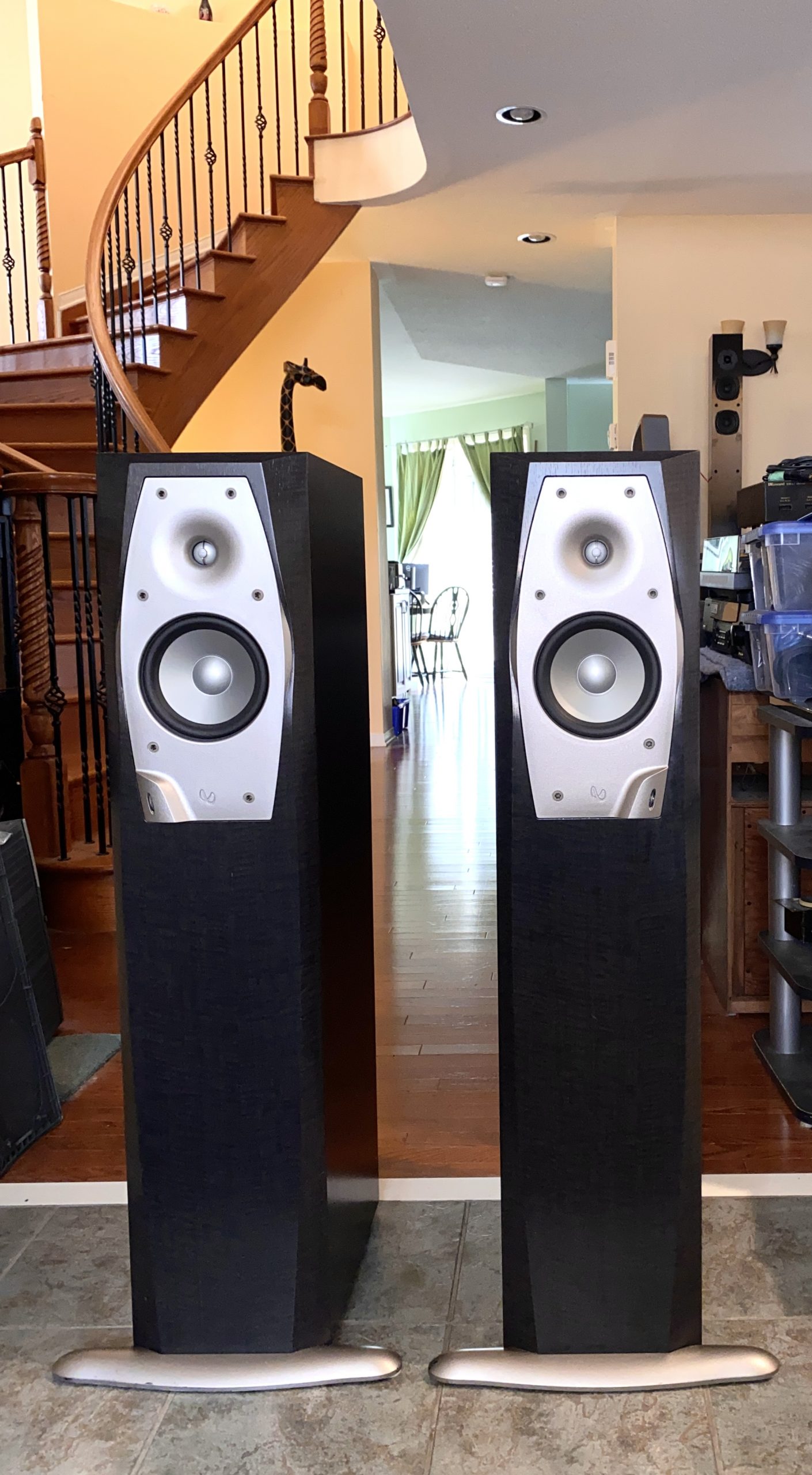Beautiful Infinity Interlude Series Towers w/ Powered Subs IL50 ...