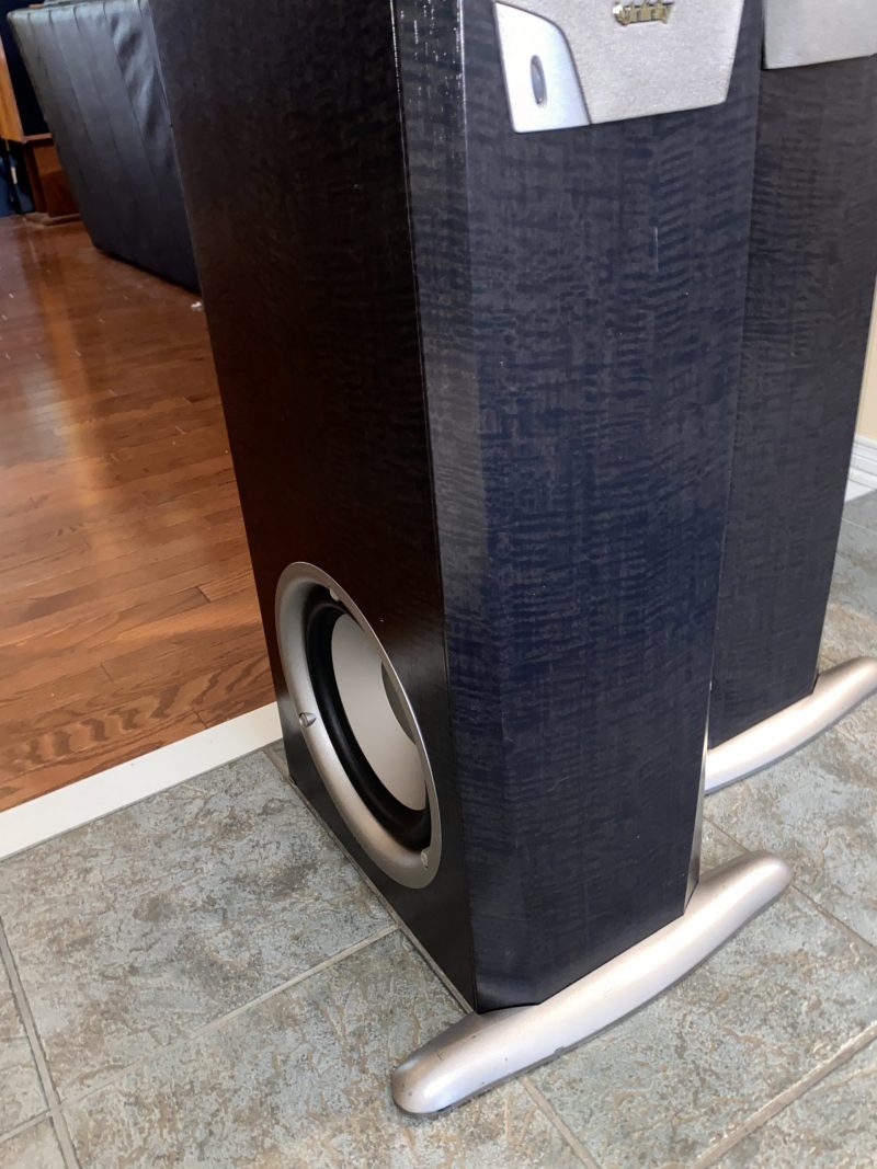 Beautiful Infinity Interlude Series Towers w/ Powered Subs IL50 ...
