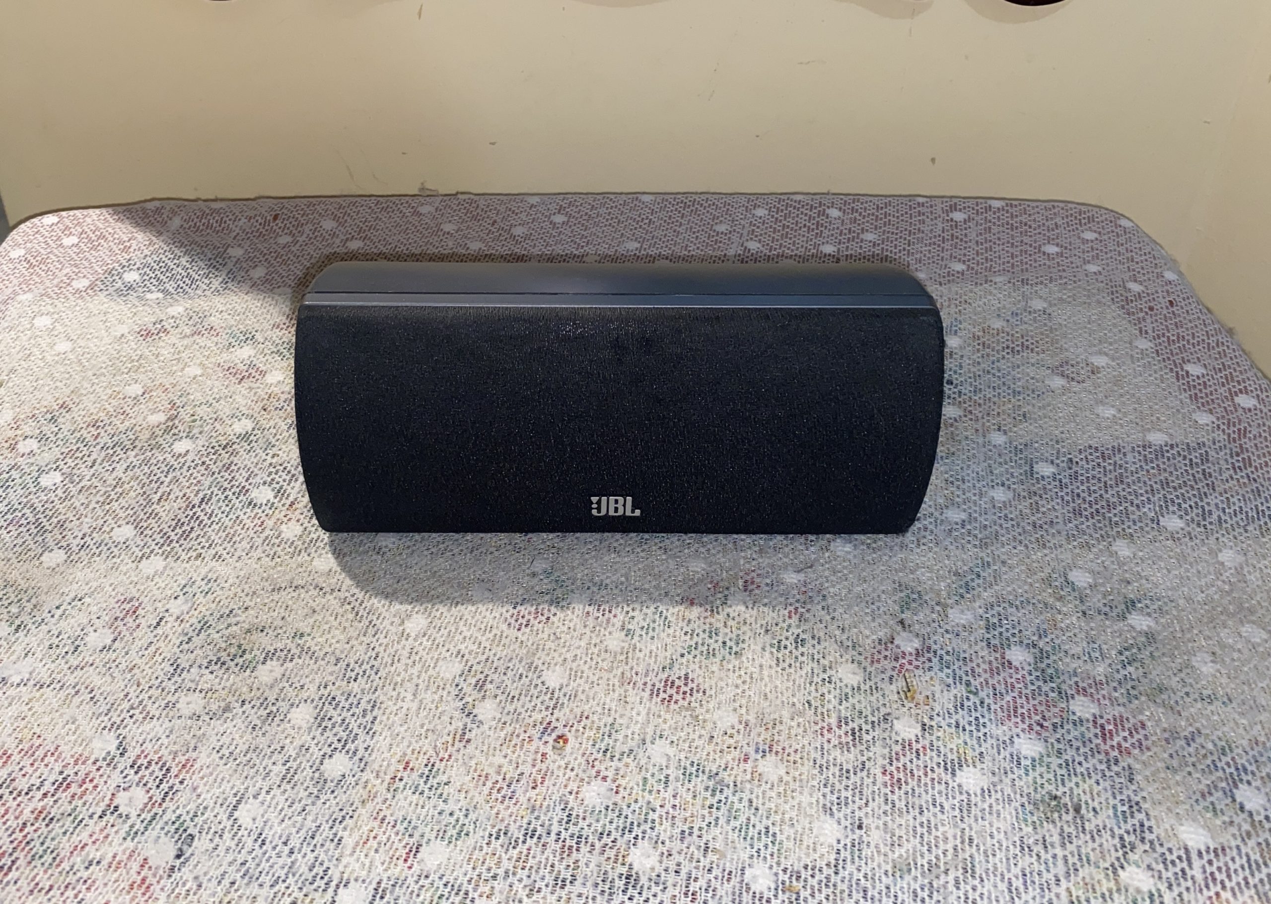 Ultra Compact JBL Center Channel 136SICEN - Radique Inc