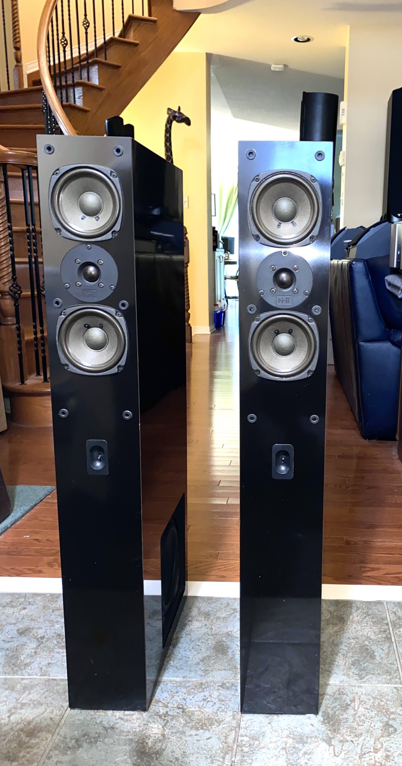 Very impressive 3-Way Floorstanding Speakers from NHT VT-1.2 - Radique Inc