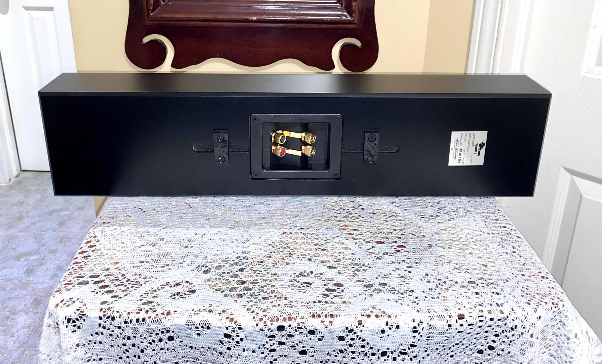 High-End Totem Wall-Mount Speaker Tribe I - Radique Inc