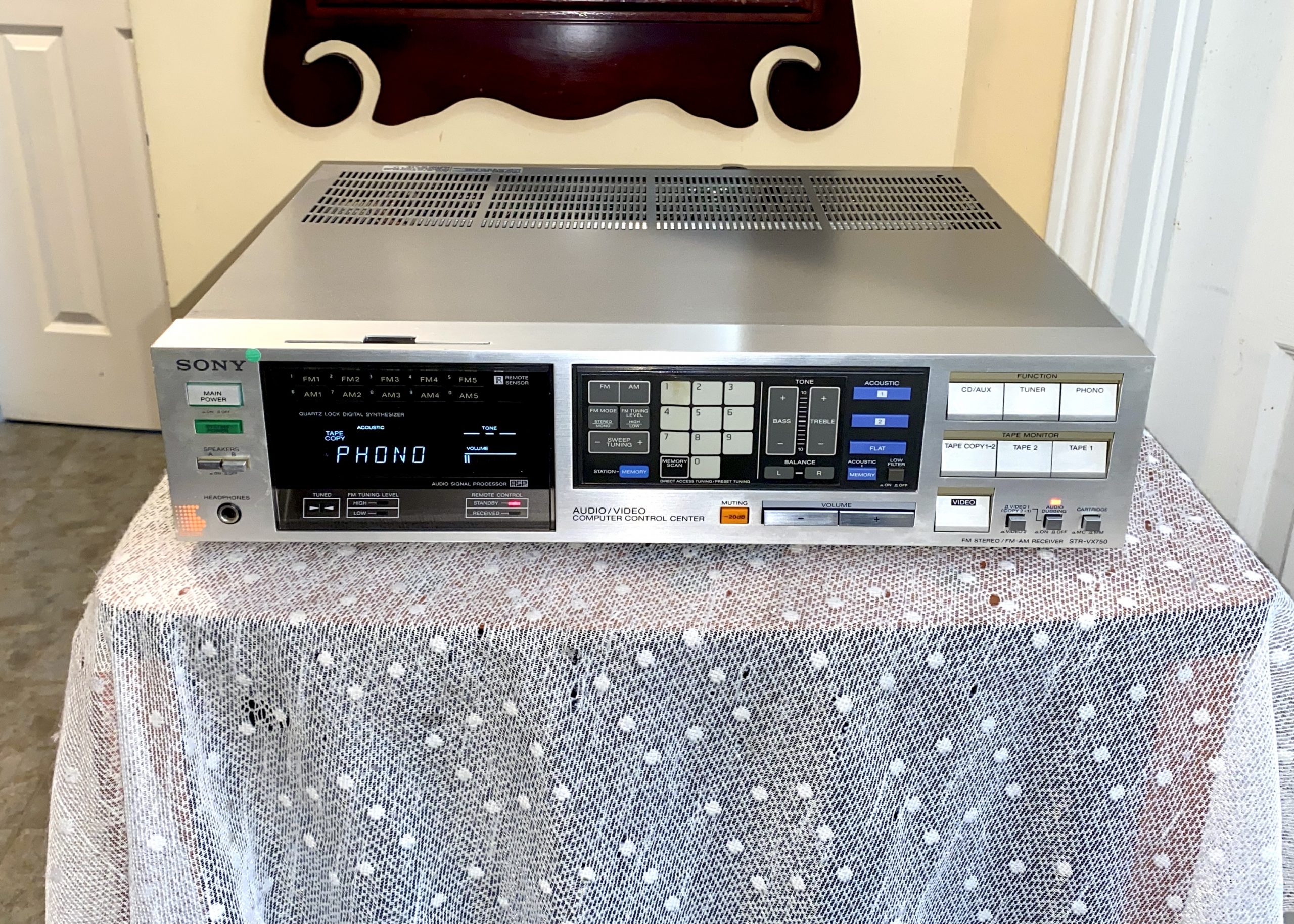 Compact Vintage Sony 70 WPC Stereo Receiver STR-VX750 - Radique Inc