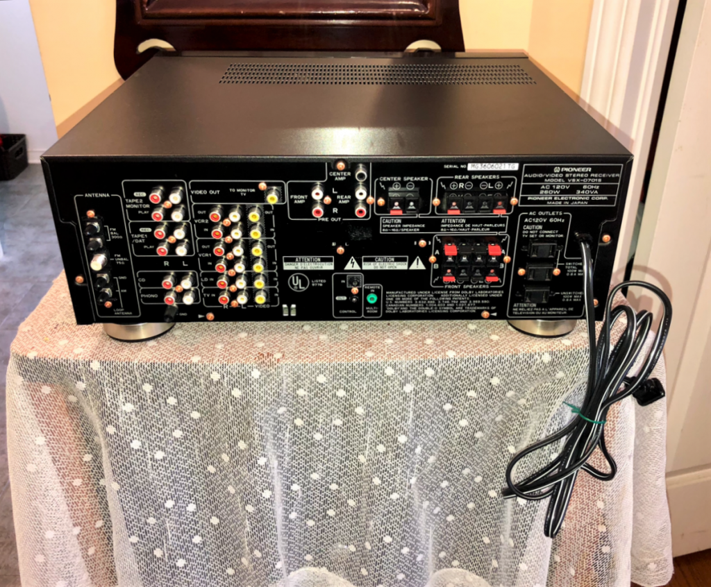 Pioneer 110 WPC Stereo Receiver w/ Phono VSX-D701S - Radique Inc