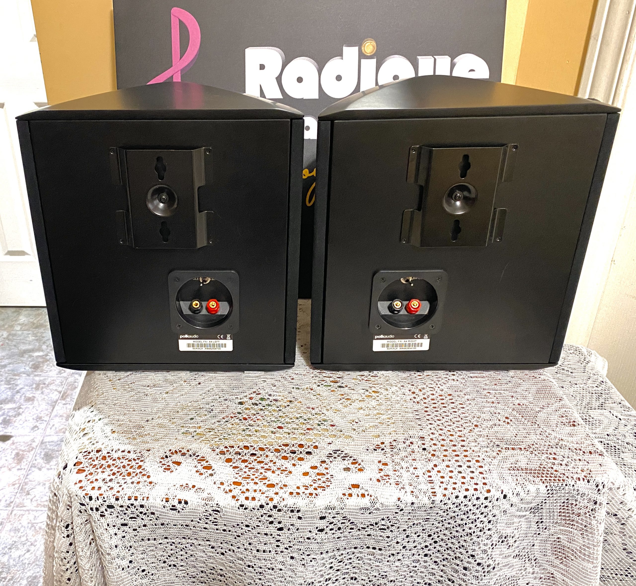 Polk Audio Switchable Bipole / Dipole Speakers FXi A4 - Radique Inc