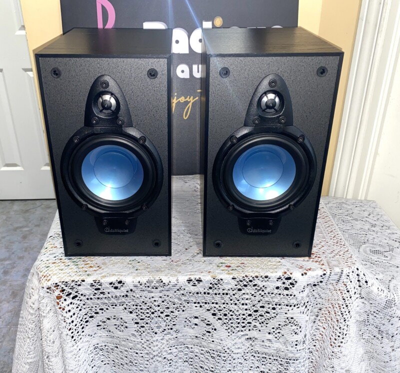 Distinctive Dahlquist Bookshelf Speakers, Canadian QX5A - Radique Inc