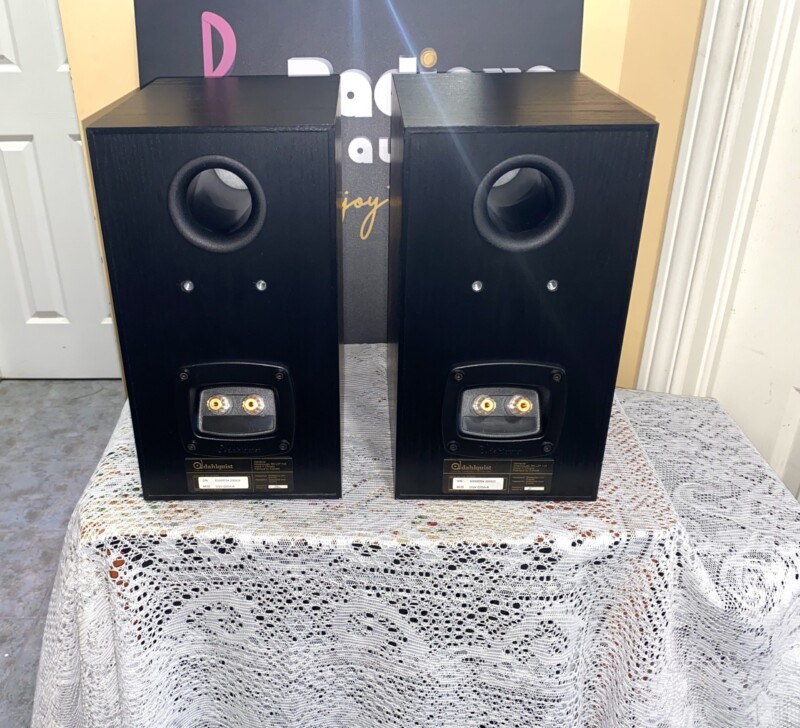 Distinctive Dahlquist Bookshelf Speakers, Canadian QX5A - Radique Inc