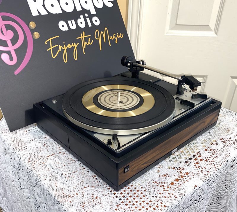 Compact 1974 3-speed Idler Drive Dual Turntable 1214 - Radique Inc