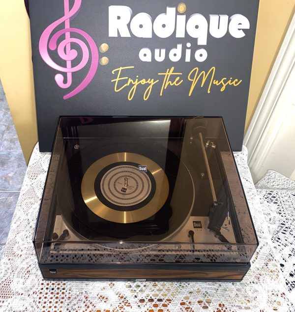 Compact 1974 3-speed Idler Drive Dual Turntable 1214 - Radique Inc