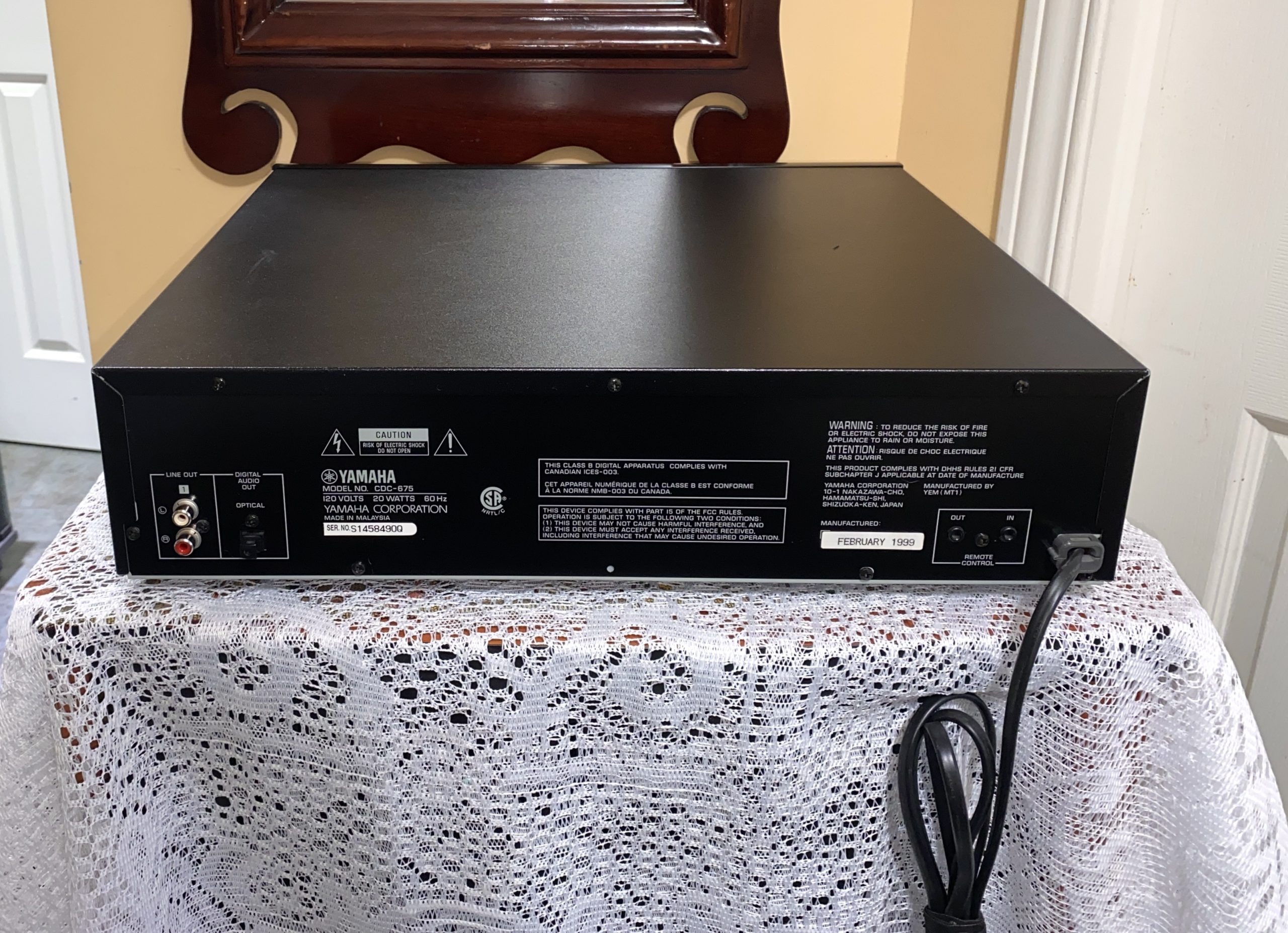 Yamaha 5 Disc CD Changer with Optical and Remote CDC-675 - Radique Inc