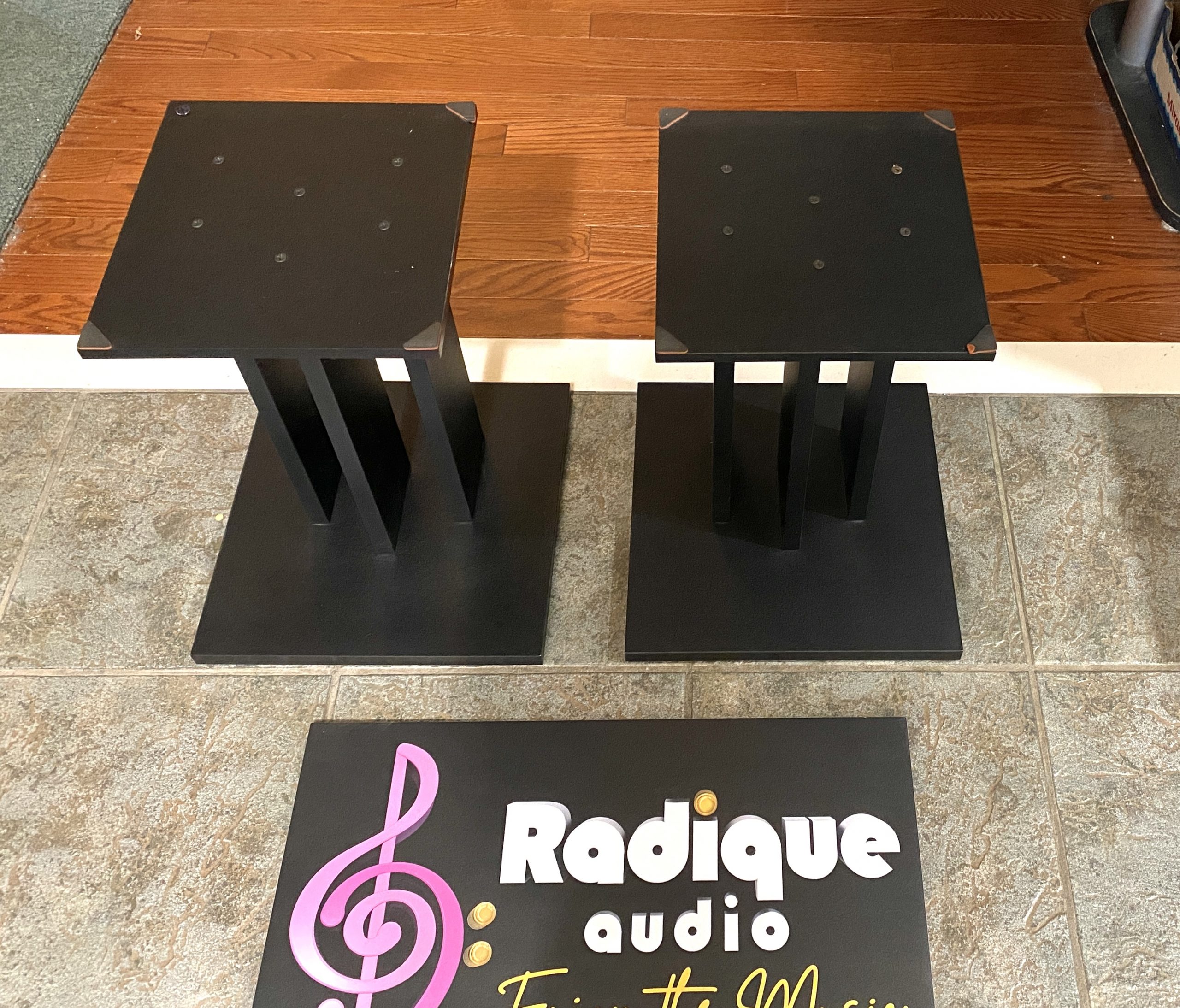 Sturdy 15.5" Tri-Pillar MDF Speaker Stands - Radique Inc