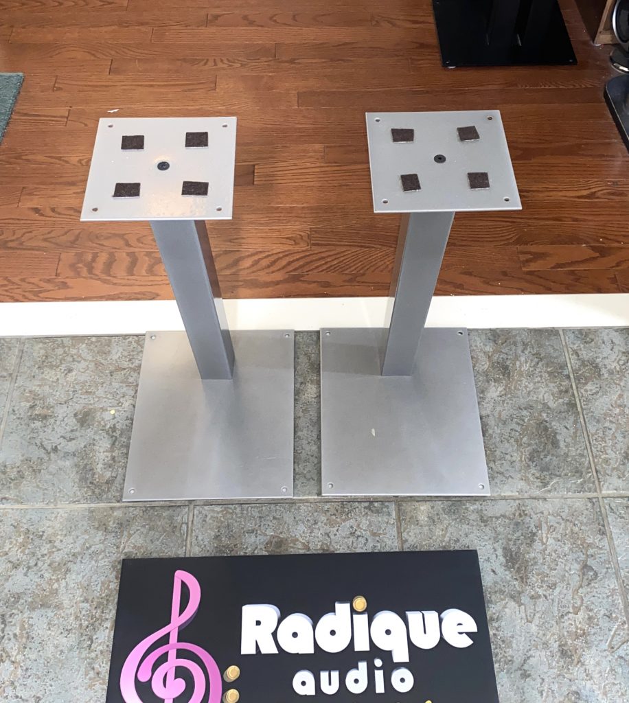 Silver Metal 22.5" Platform Speaker Stands - Radique Inc