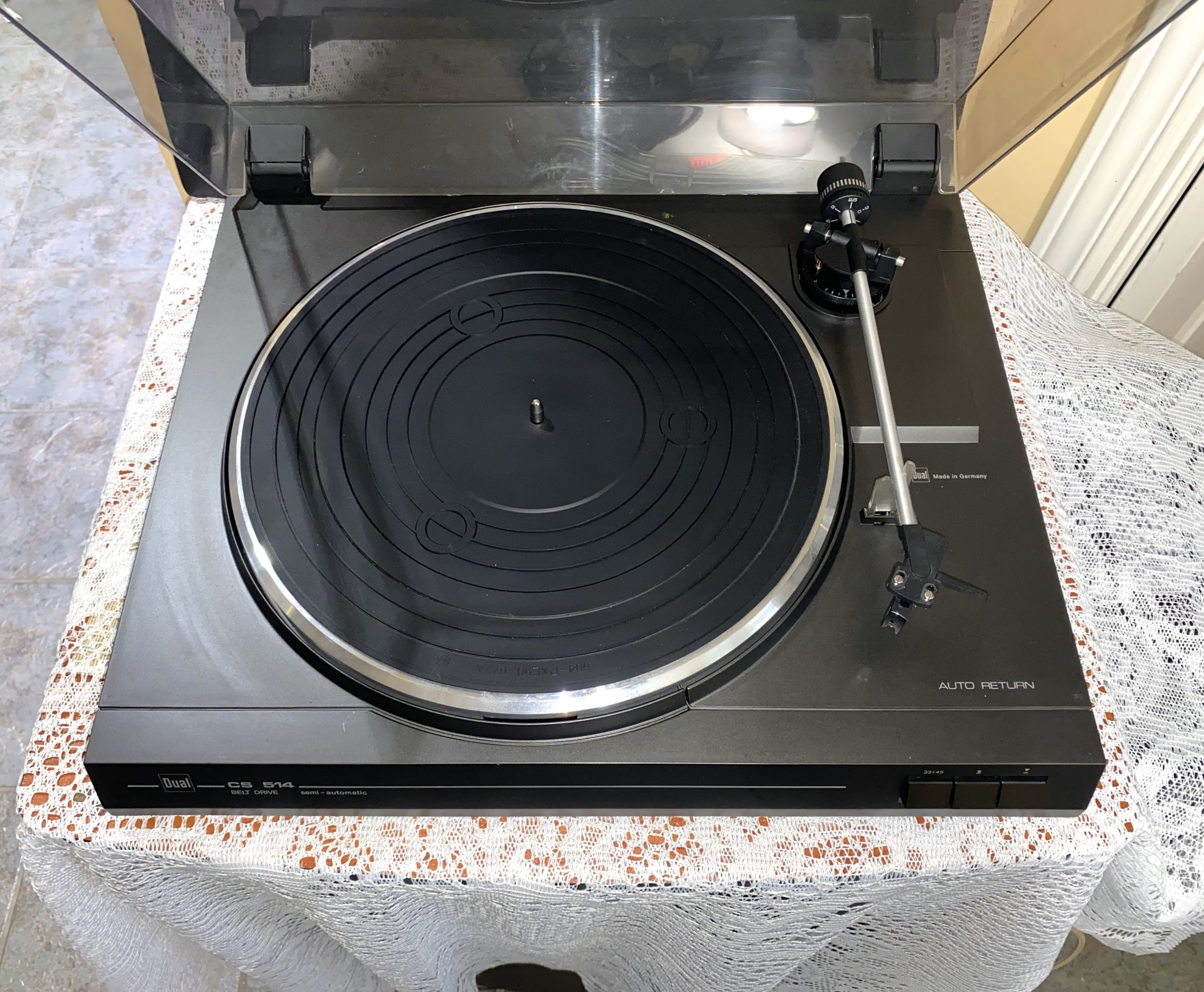 German-Made Dual Semi-Automatic Belt-Drive Turntable CS 514 - Radique Inc