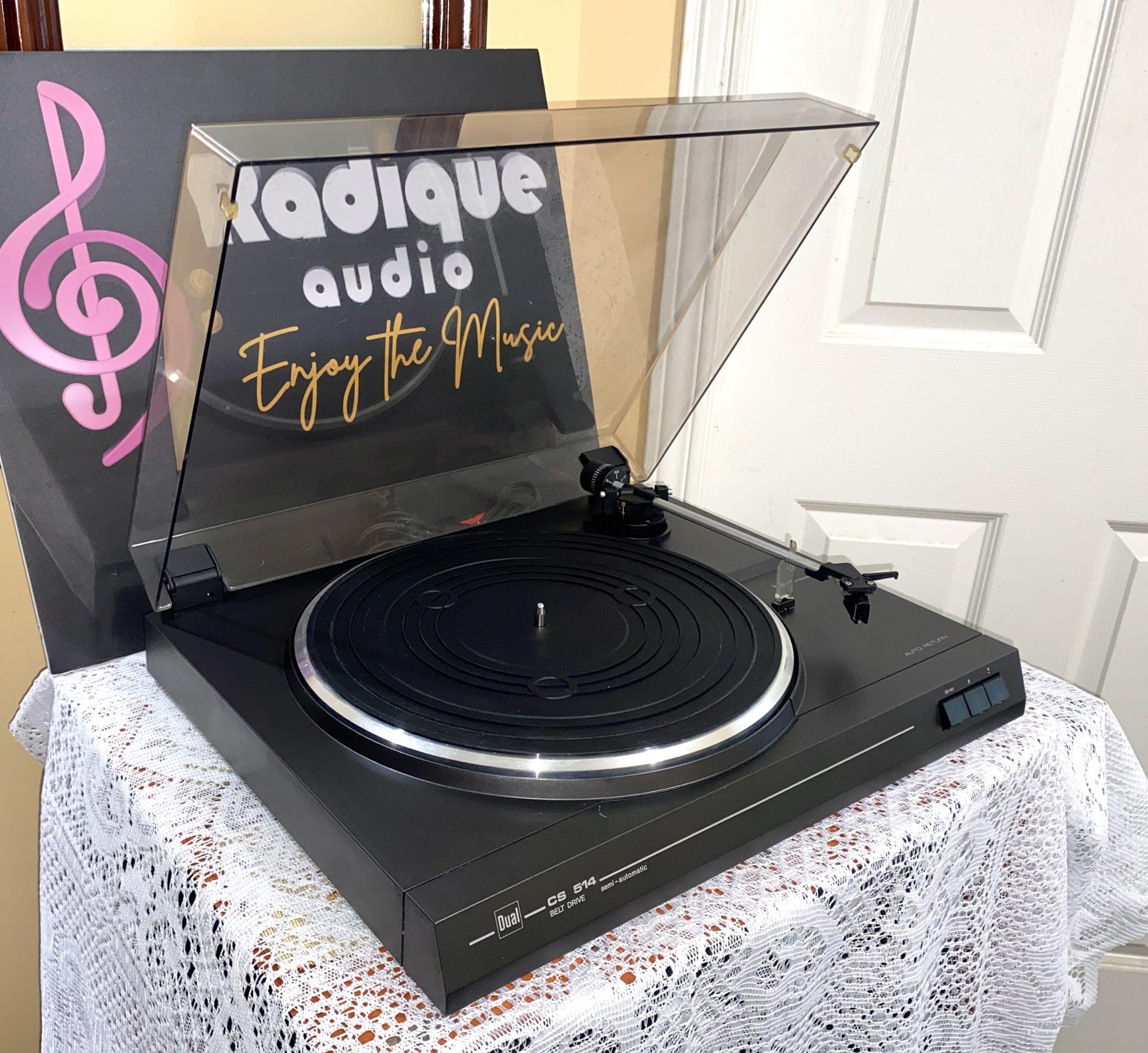 German-Made Dual Semi-Automatic Belt-Drive Turntable CS 514 - Radique Inc