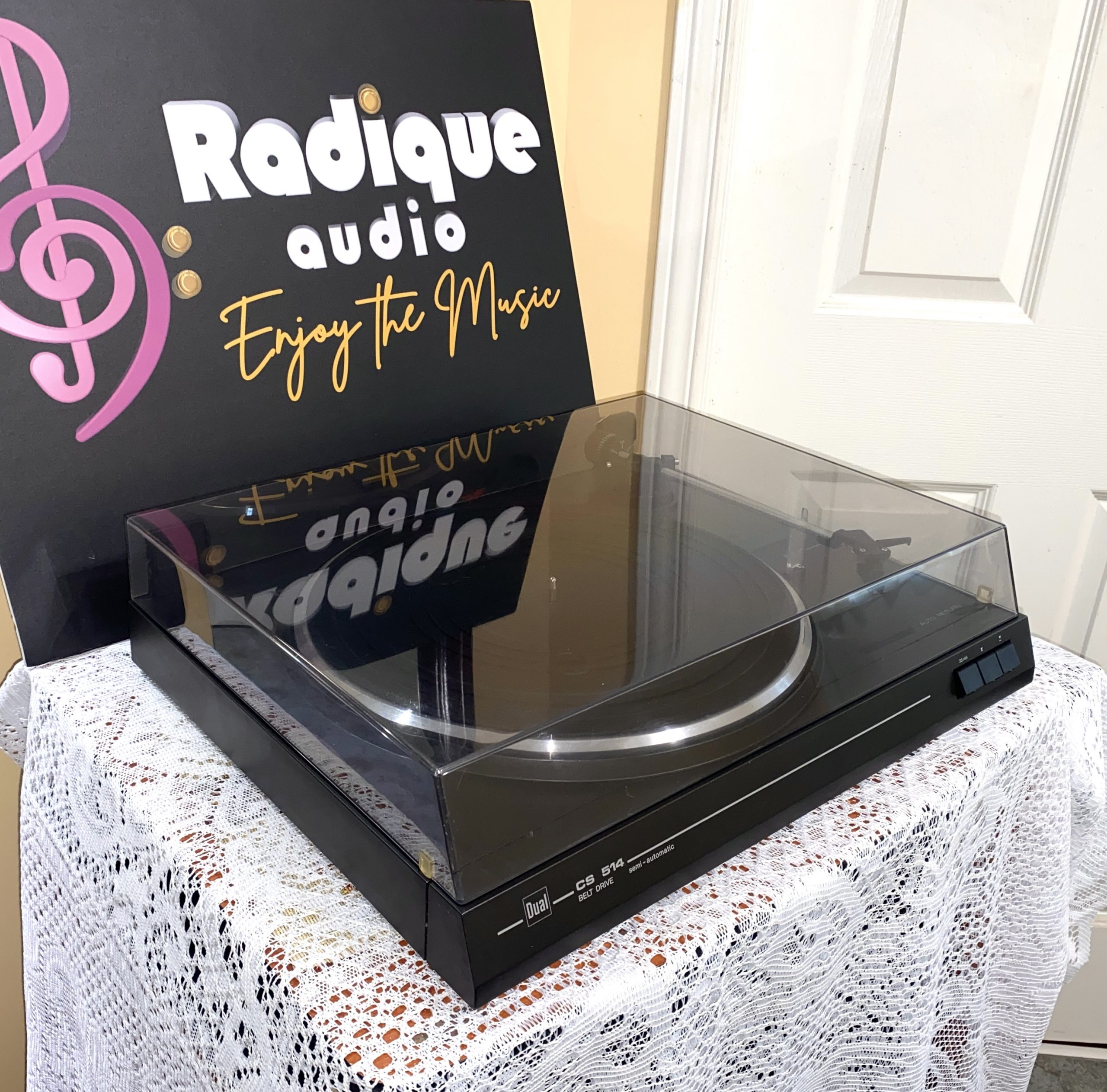 German-Made Dual Semi-Automatic Belt-Drive Turntable CS 514 - Radique Inc