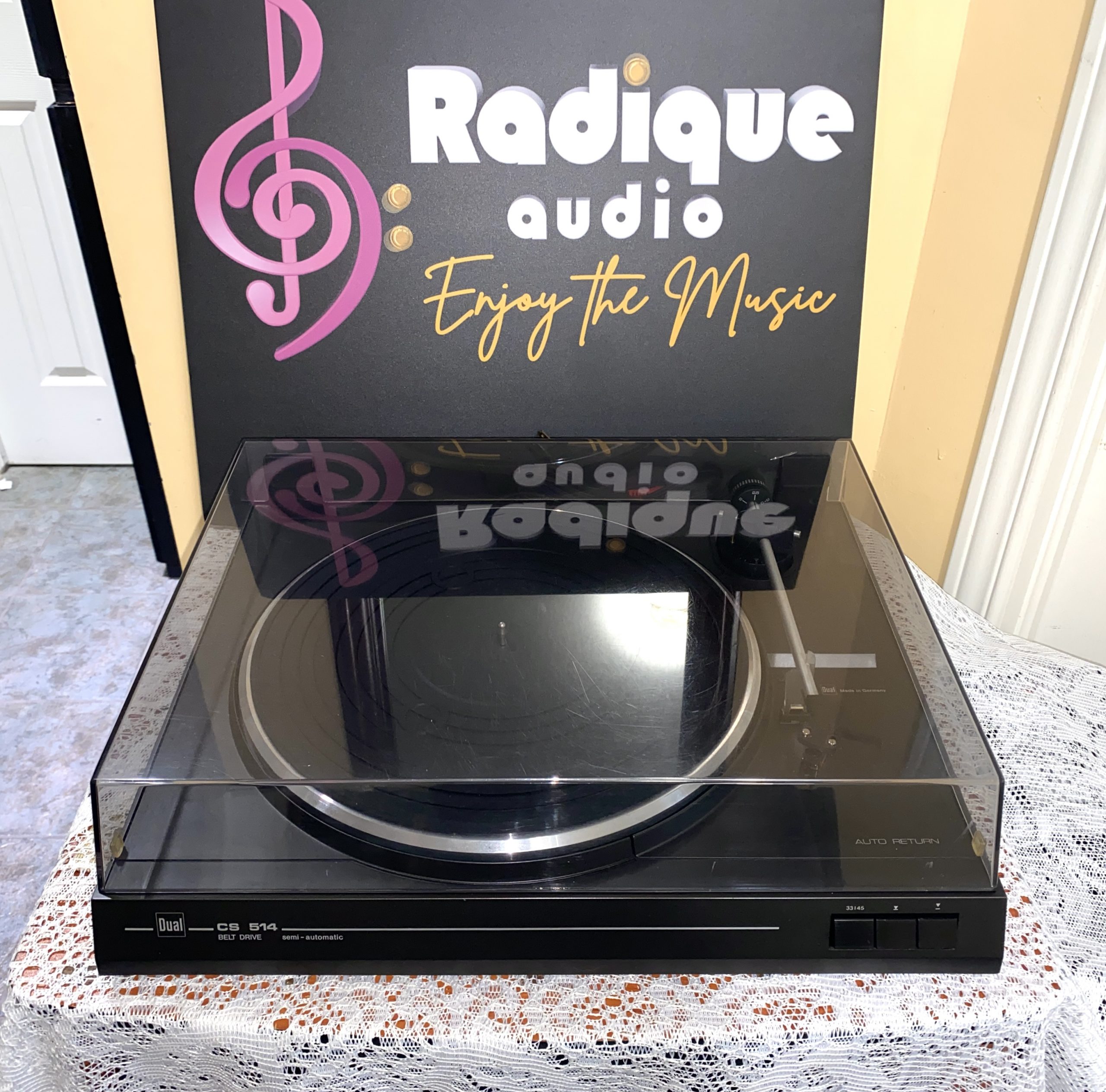 German-Made Dual Semi-Automatic Belt-Drive Turntable CS 514 - Radique Inc