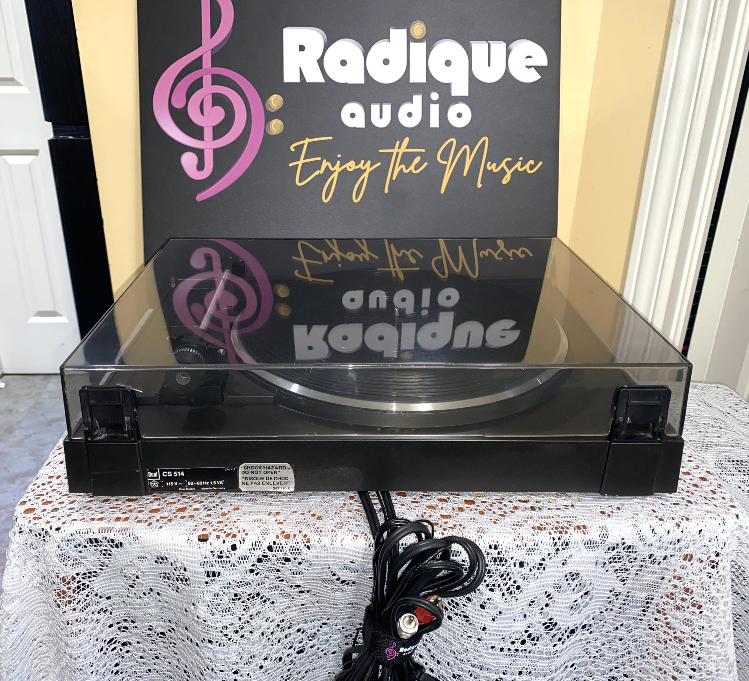German-Made Dual Semi-Automatic Belt-Drive Turntable CS 514 - Radique Inc