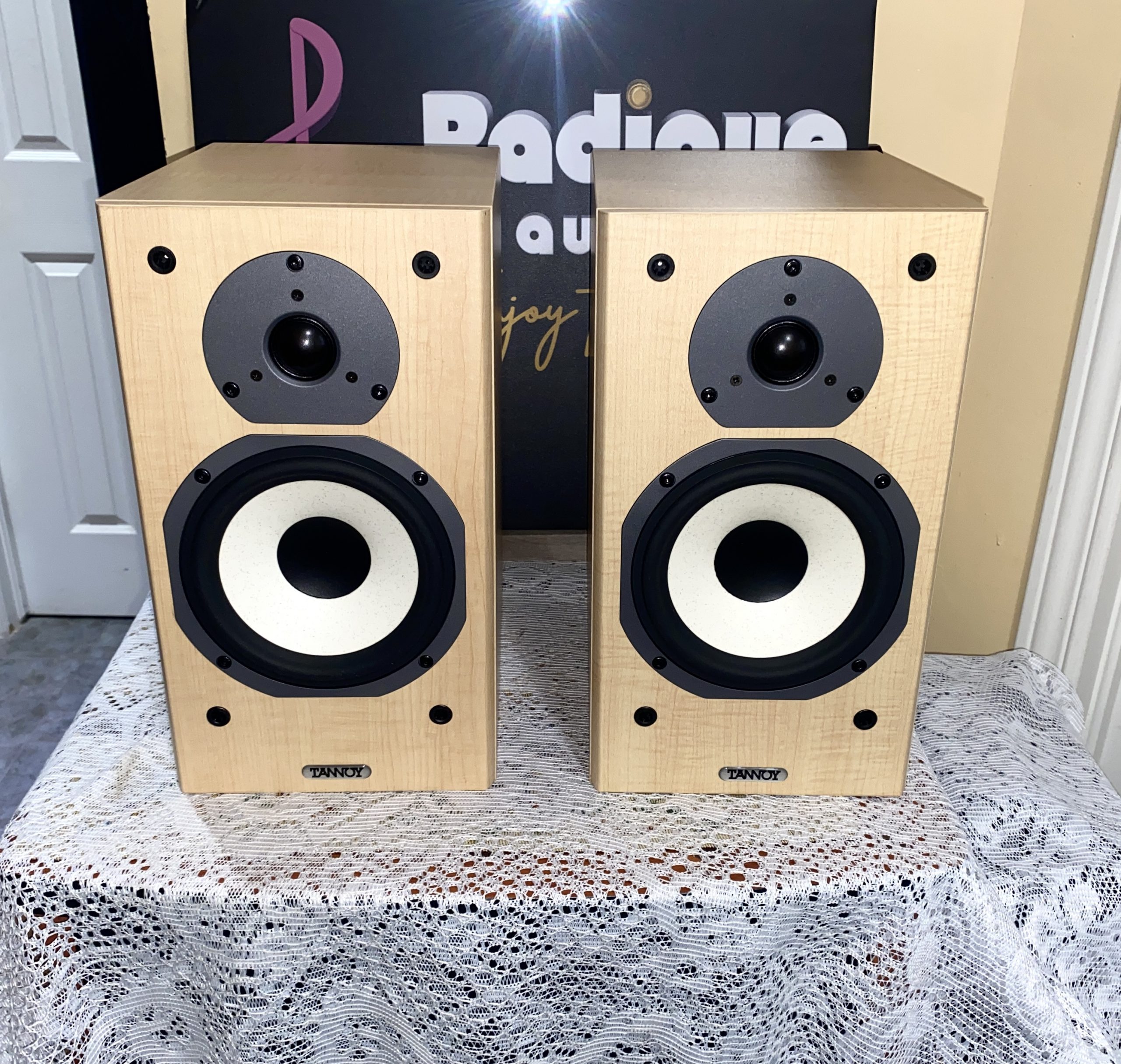 Tannoy Mercury Bookshelf Speakers in Light Maple Mercury mx2 - Radique Inc