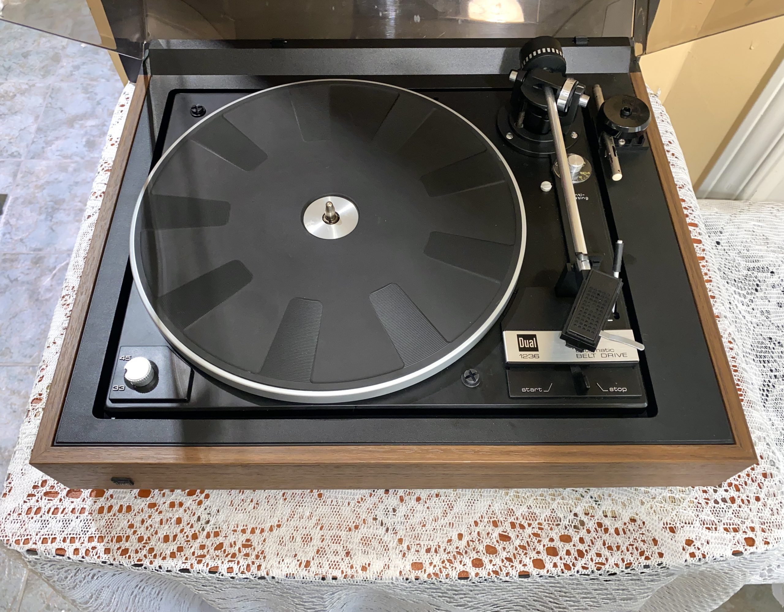 Vintage German Dual Automatic Belt-Drive Turntable CS-1236 - Radique Inc