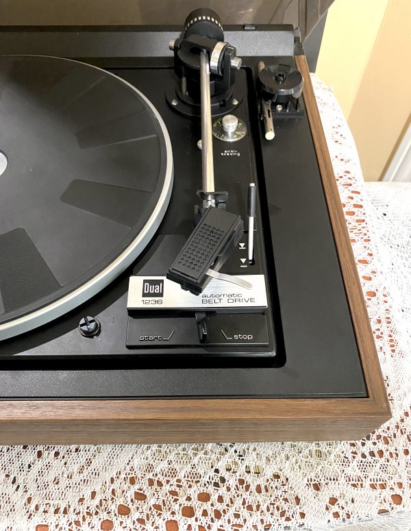 Vintage German Dual Automatic Belt-Drive Turntable CS-1236 - Radique Inc