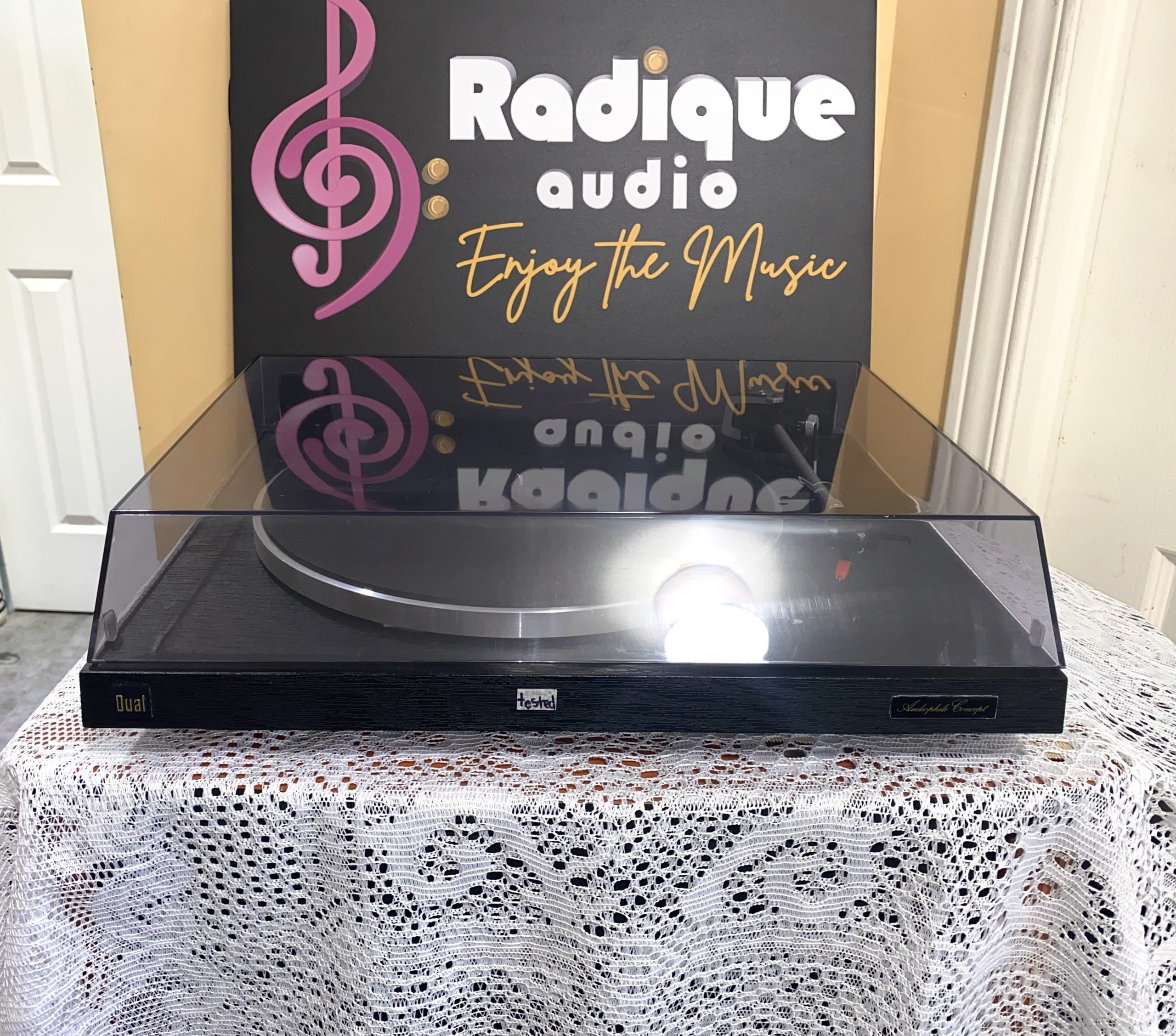 German-Made Dual Semi-Automatic Turntable CS 503-1 - Radique Inc