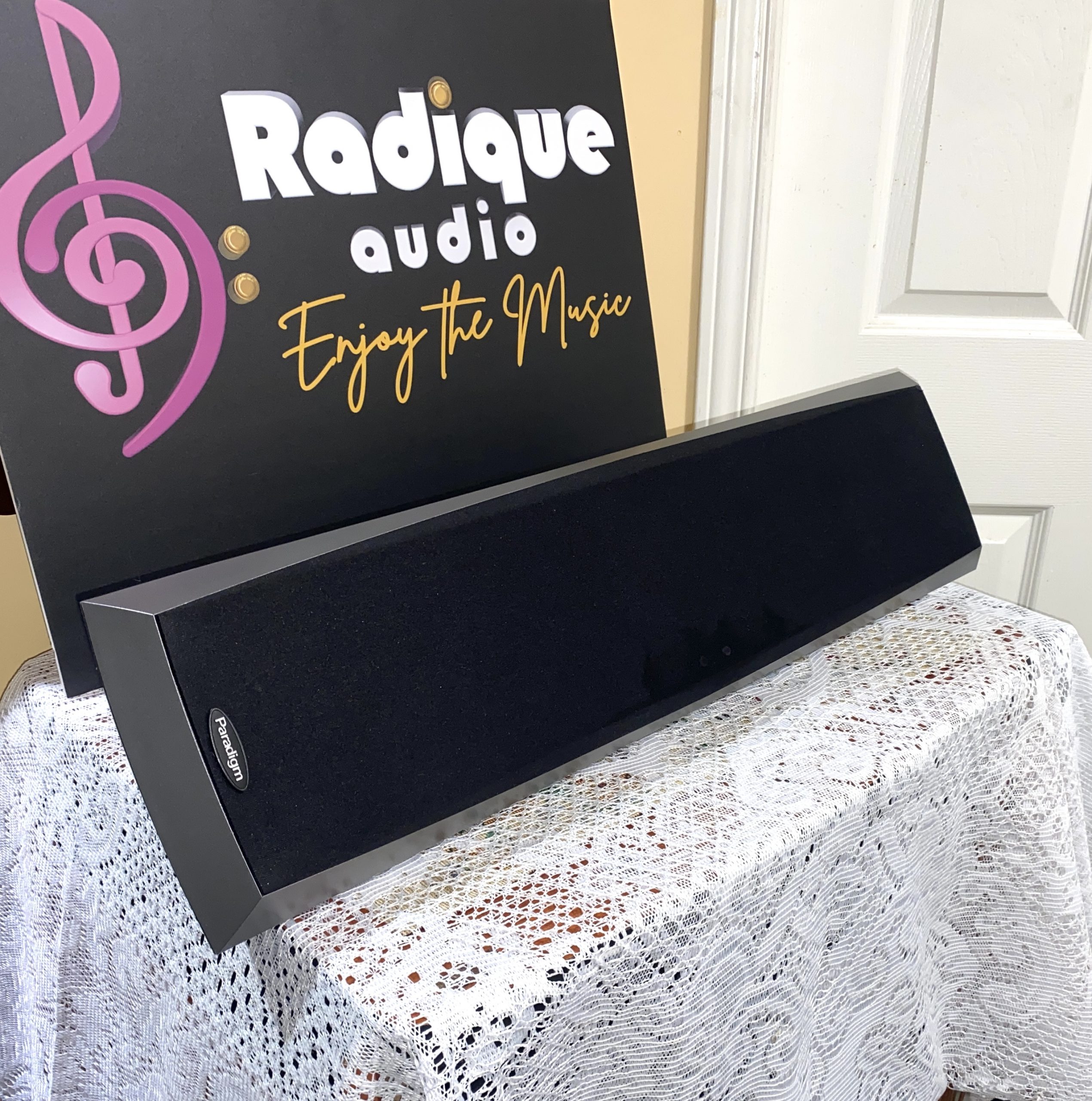Paradigm 3-Way LCR - On-Wall Speakers (4 Avl) Cinema 330 v3 - Radique Inc