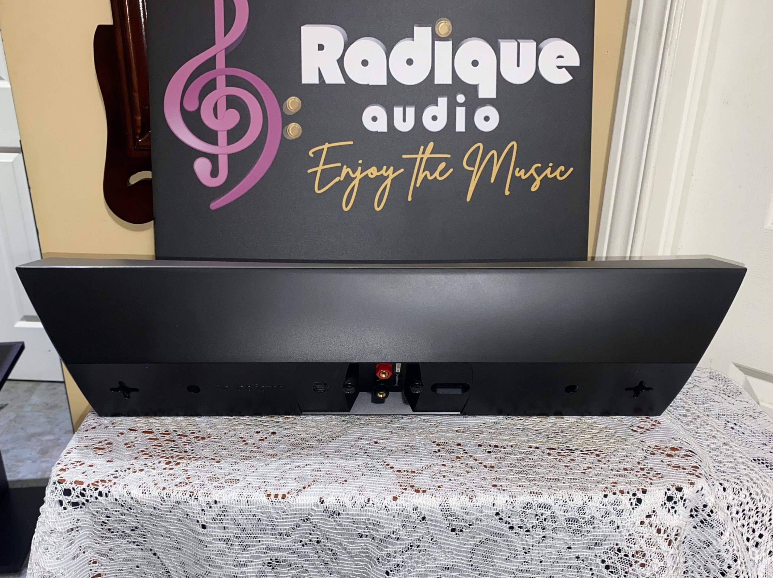 Paradigm 3-Way LCR - On-Wall Speakers (4 Avl) Cinema 330 v3 - Radique Inc