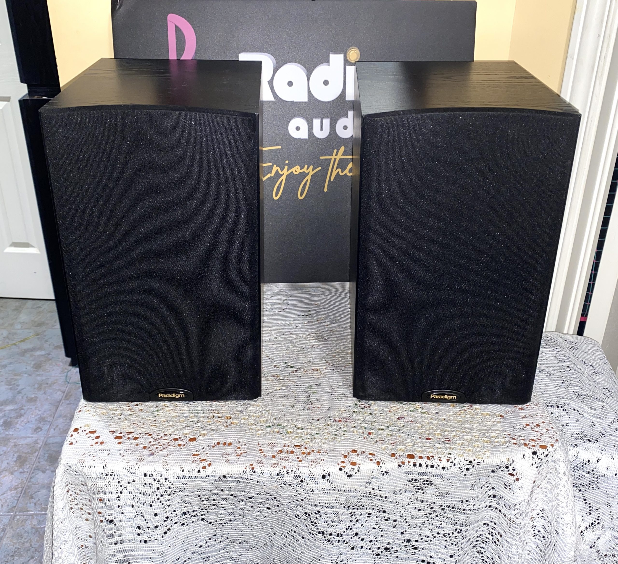 Paradigm Mini Monitor v2 Bookshelf Speakers – Made in Canada - Radique Inc