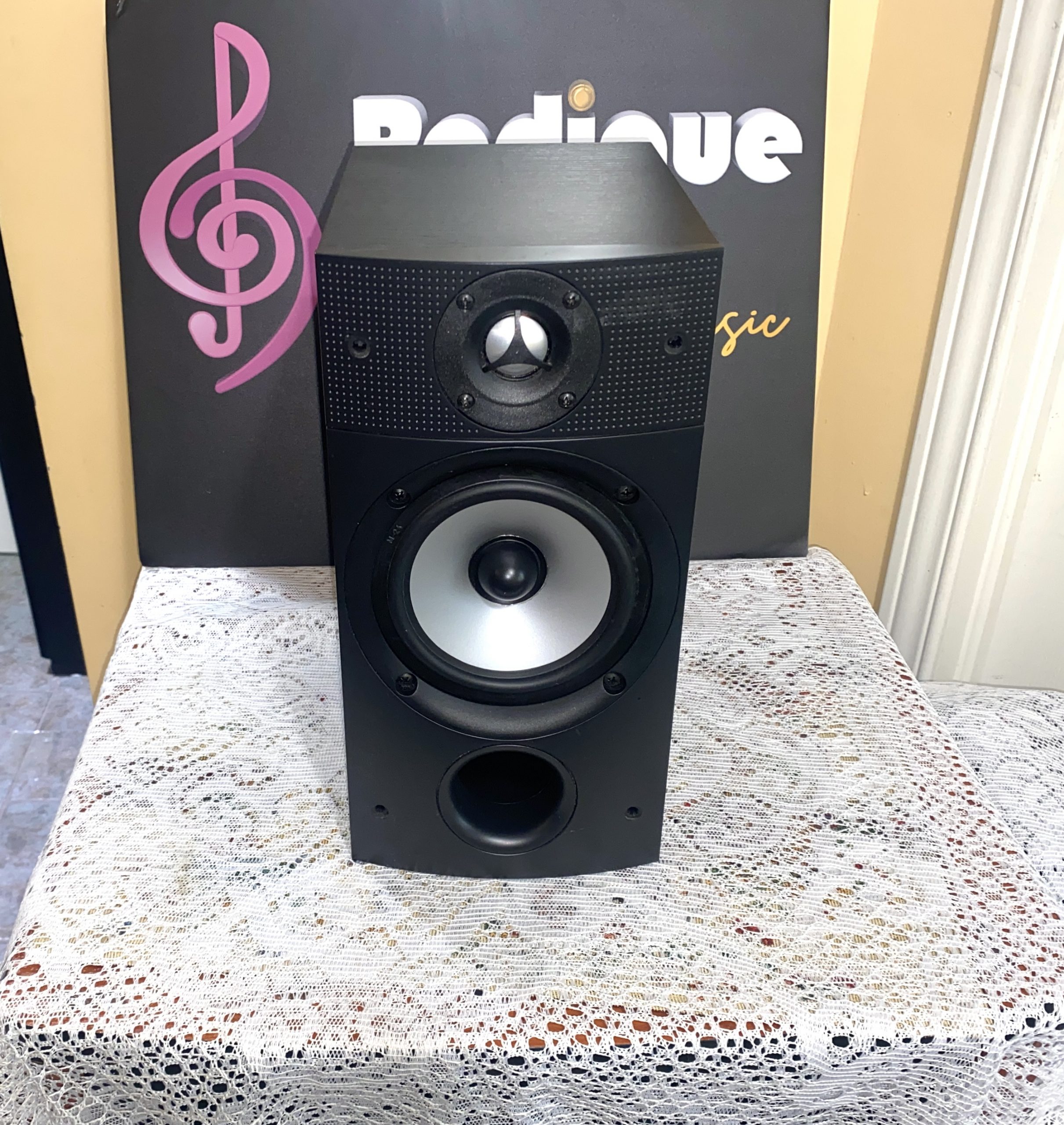 Single Bookshelf Speaker from PSB Image 1B - Radique Inc