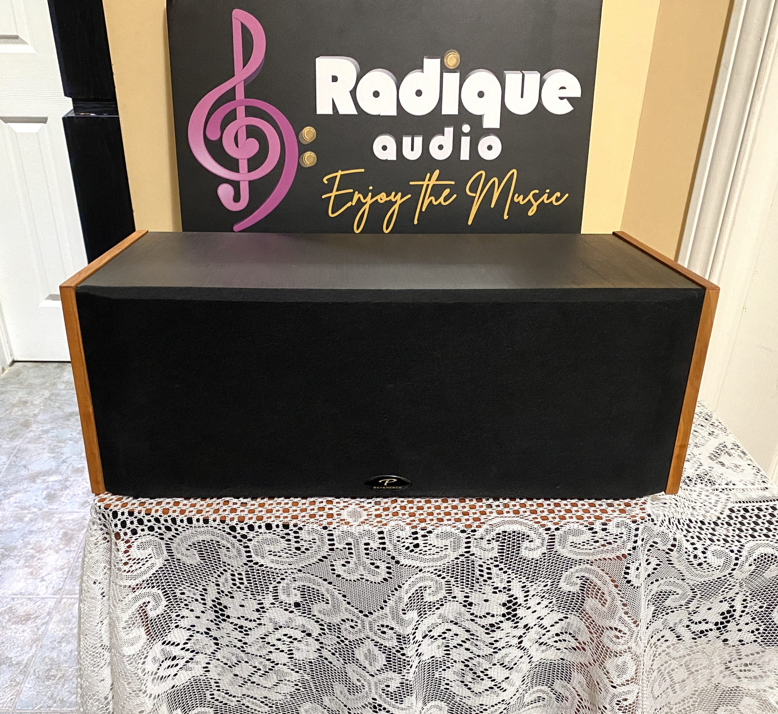 Paradigm Studio CC v2 Center Channel Speaker w/ Apple Wood - Radique Inc