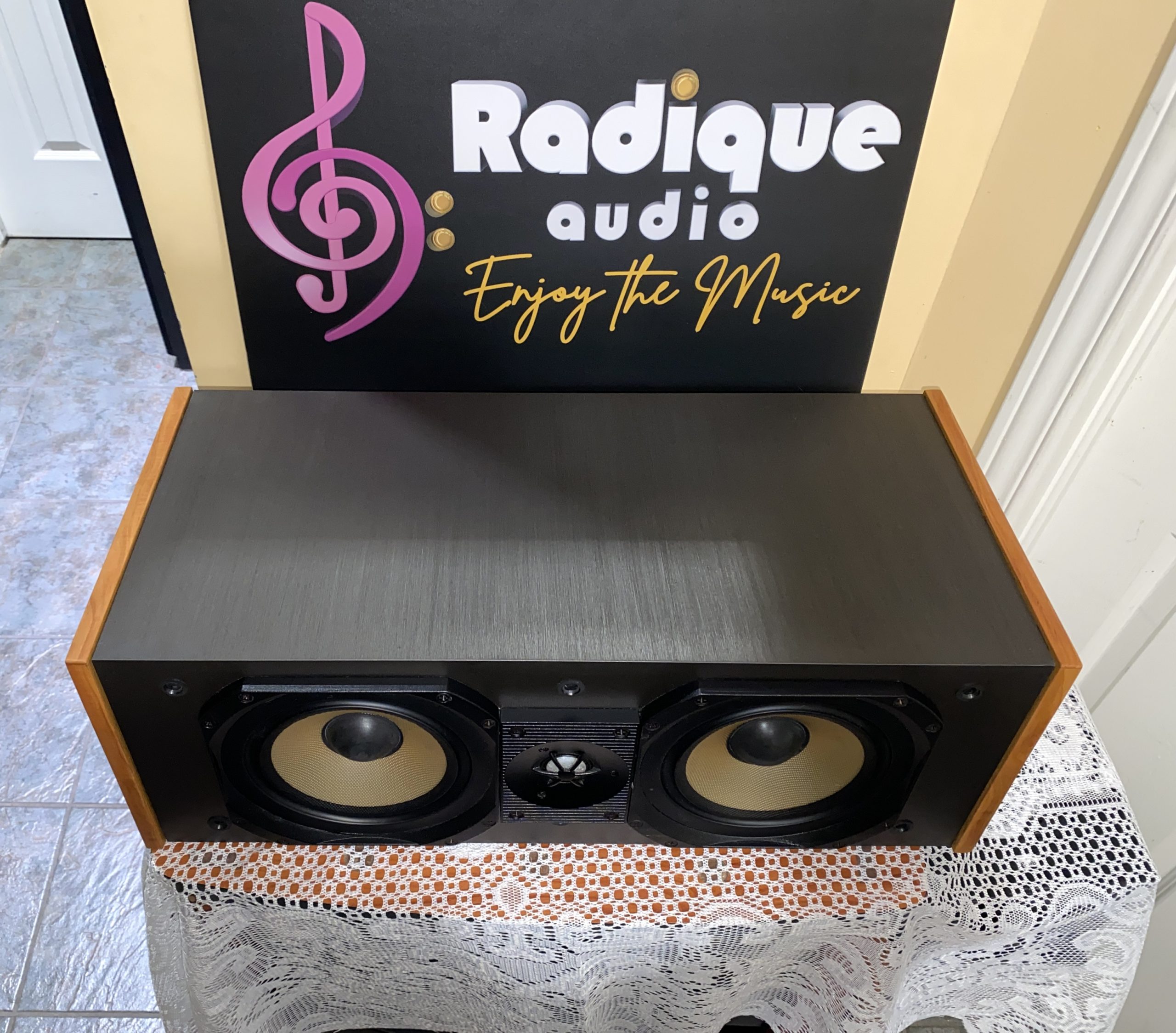 Paradigm Studio CC v2 Center Channel Speaker w/ Apple Wood - Radique Inc
