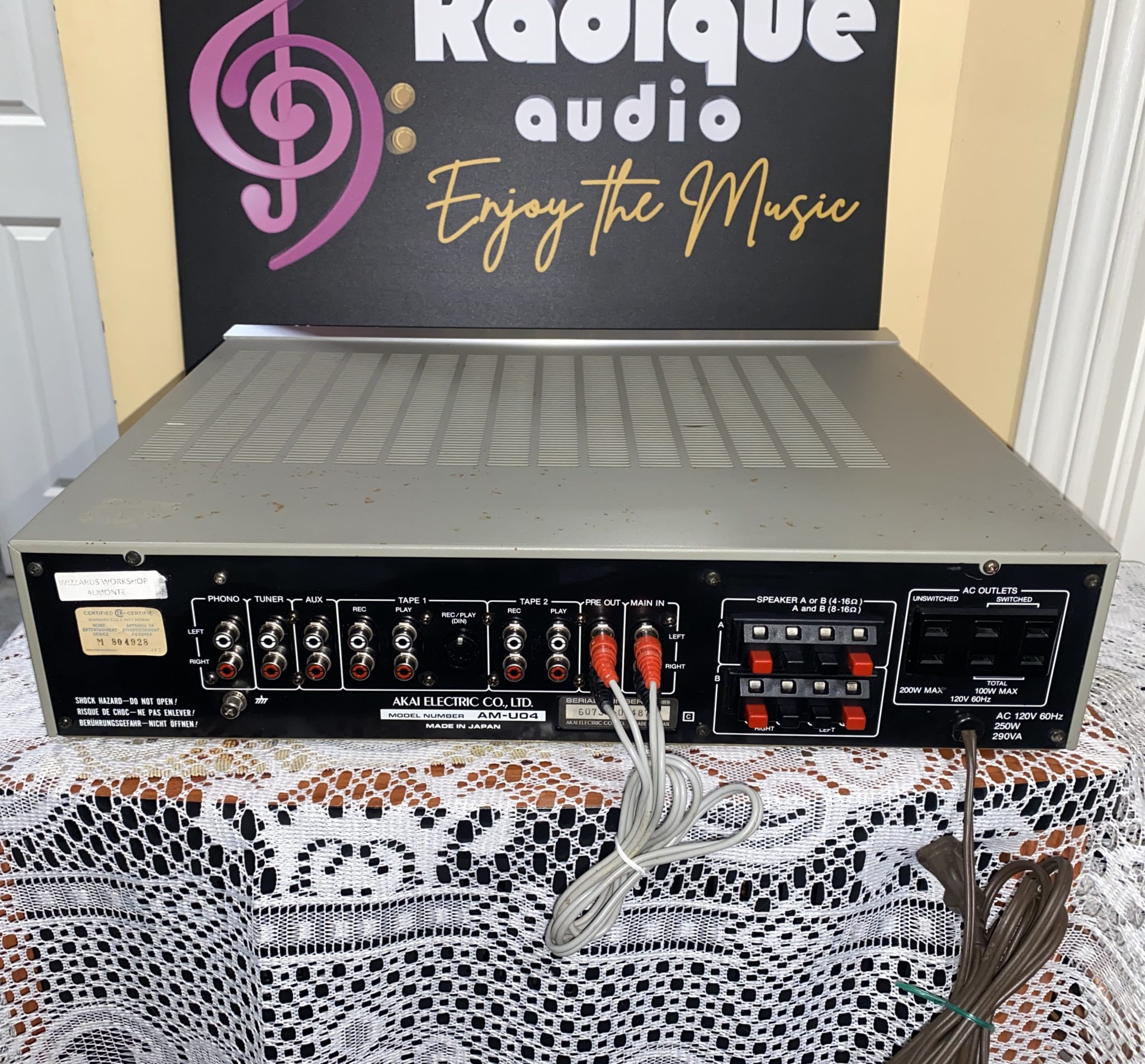 Akai AM-U04 Integrated Amplifier – 48 WPC, Vintage, Serviced - Radique Inc