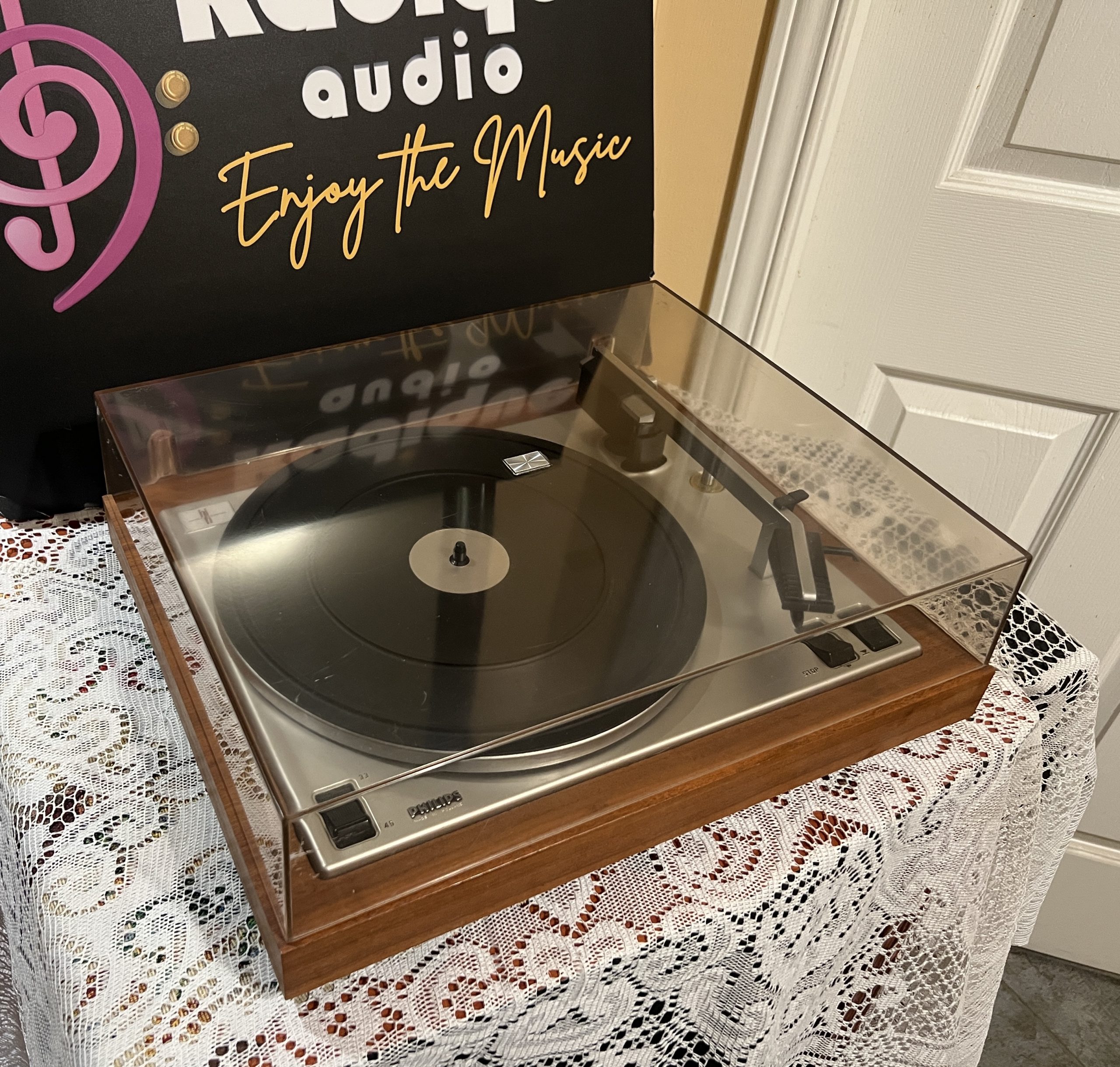 Philips 22GA427 Belt‑Drive Turntable, Made in Holland, Real Wood ...